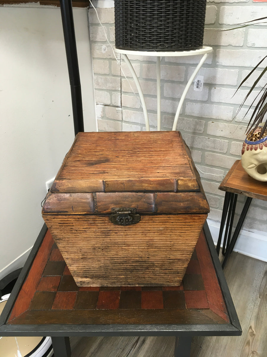 Large Wood Box – Rustic Rehabs